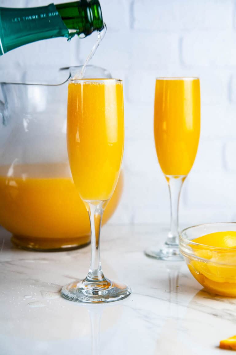 The Best Sweet Peach Mimosas (Mimosas with Peach Schnapps) - Seasoned ...