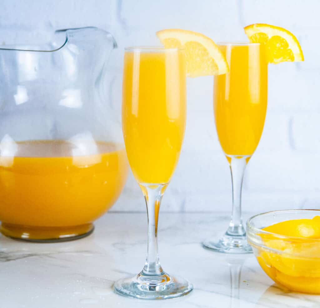 The Best Sweet Peach Mimosas (Mimosas with Peach Schnapps) - Seasoned ...