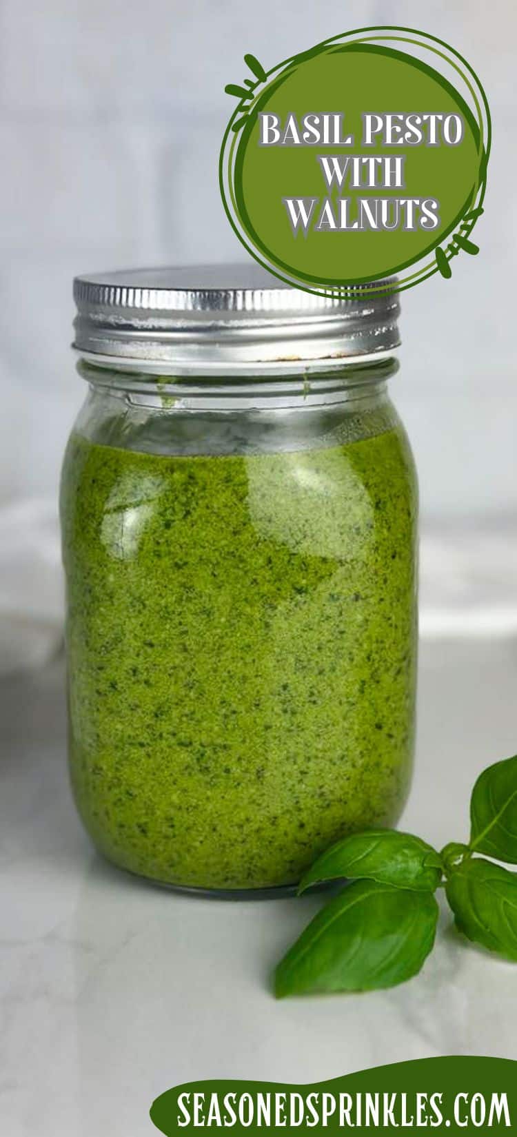 Basil Pesto Sauce with Walnuts (Pesto Sauce without Pine Nuts ...