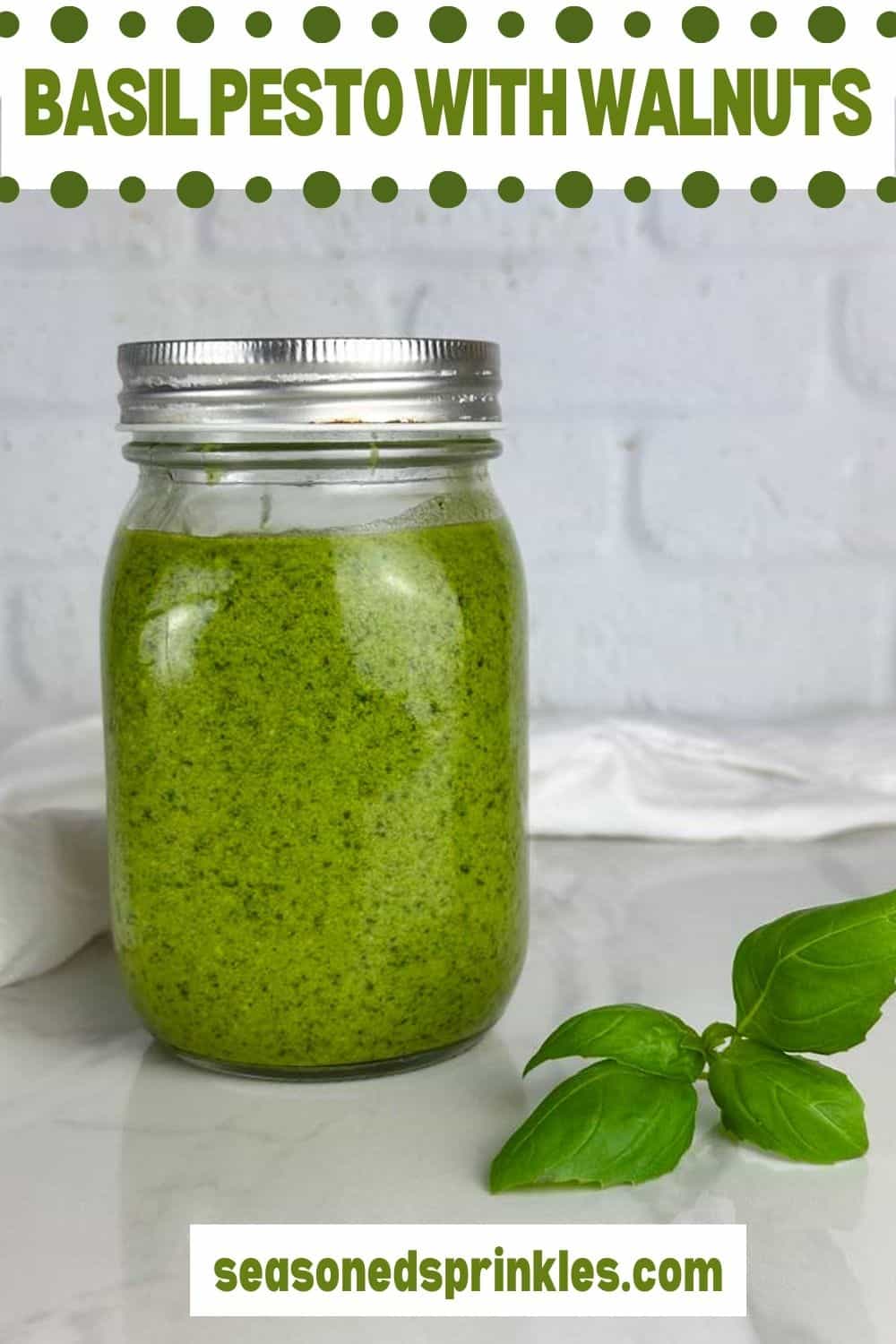 Basil Pesto Sauce with Walnuts (Pesto Sauce without Pine Nuts ...