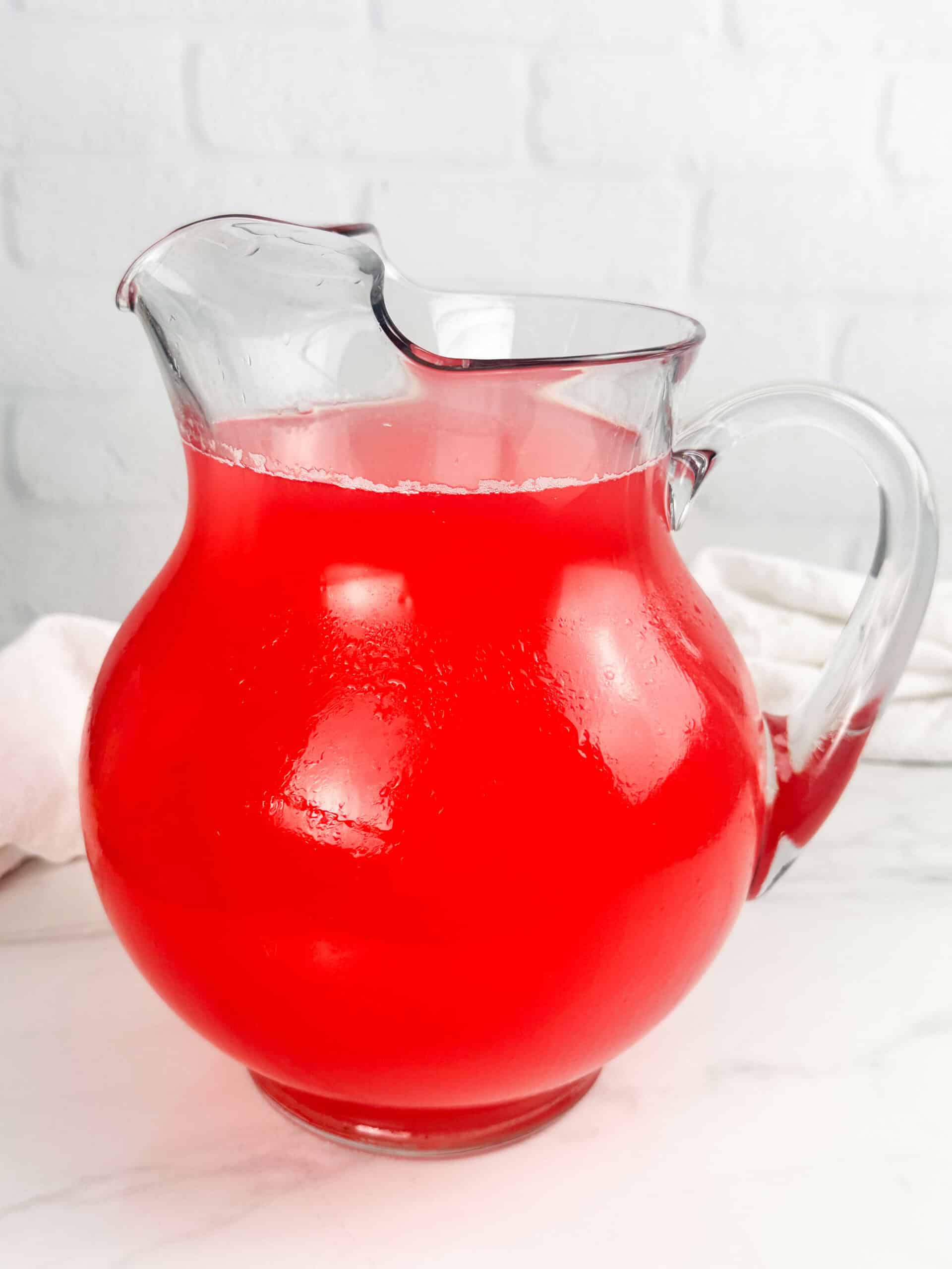 Easy Homemade Raspberry Lemonade - Seasoned Sprinkles