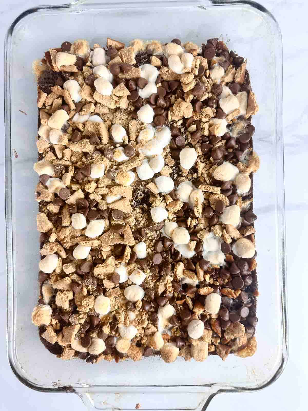 Super Easy Smores Brownies - Seasoned Sprinkles