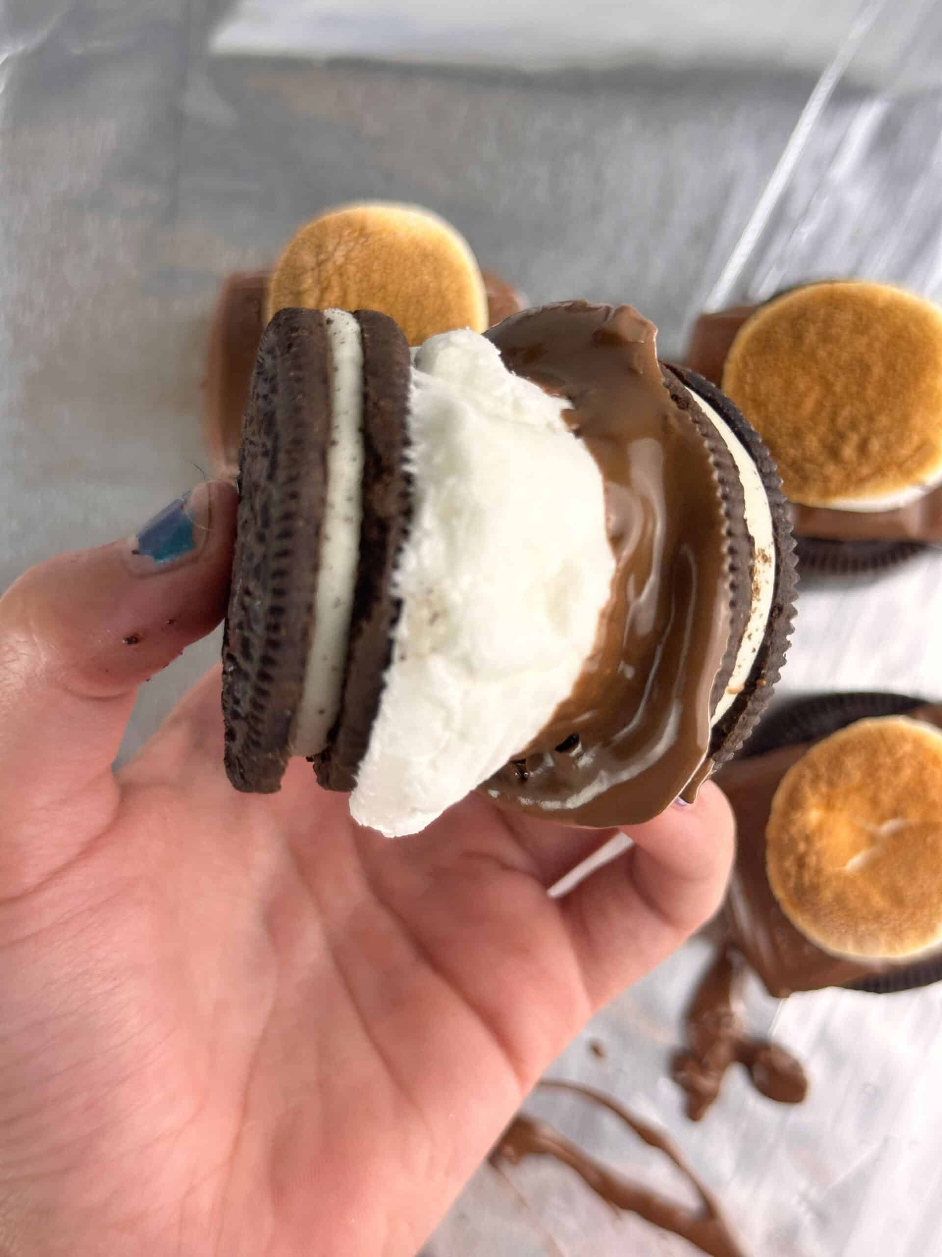 Oreo Smores (Smoreos): 2 Fun Ways - Seasoned Sprinkles
