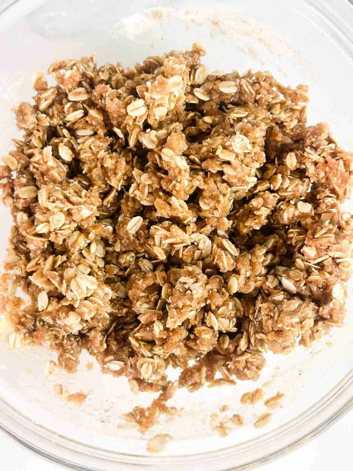 Easy Apple Crumble Recipe - Seasoned Sprinkles